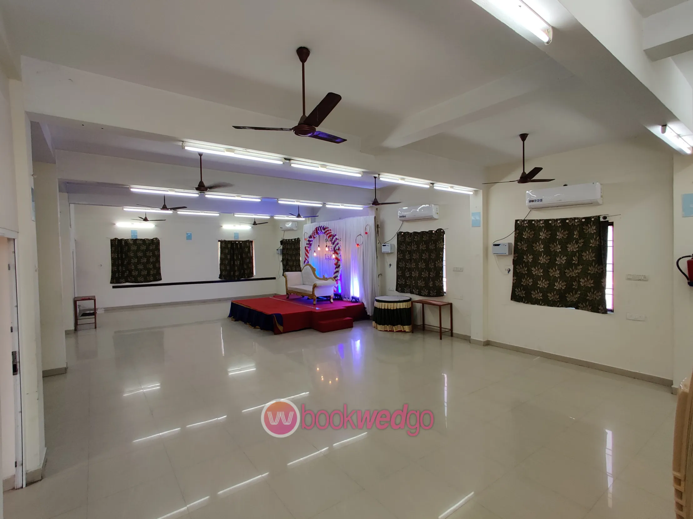 Sri Vari Mahal, Chennai - Price & Reviews - Bookwedgo